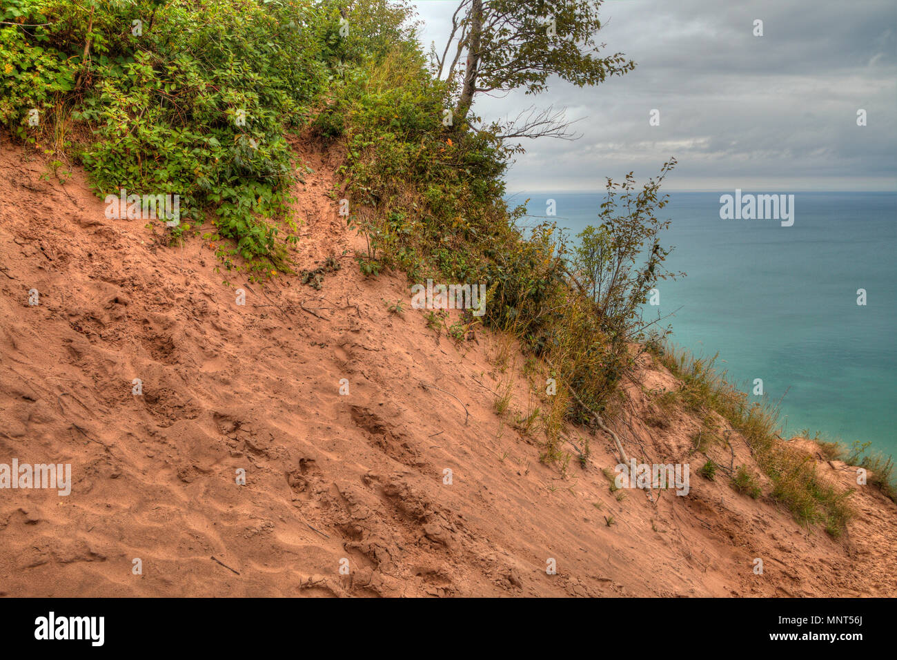 The Painted Rocks National Lakeshore in Upper Michigan has a wide ...