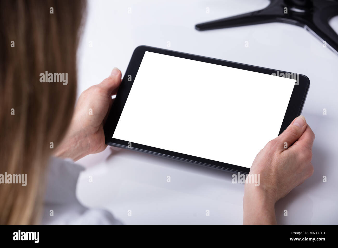 Woman digital hand screen hi-res stock photography and images - Alamy