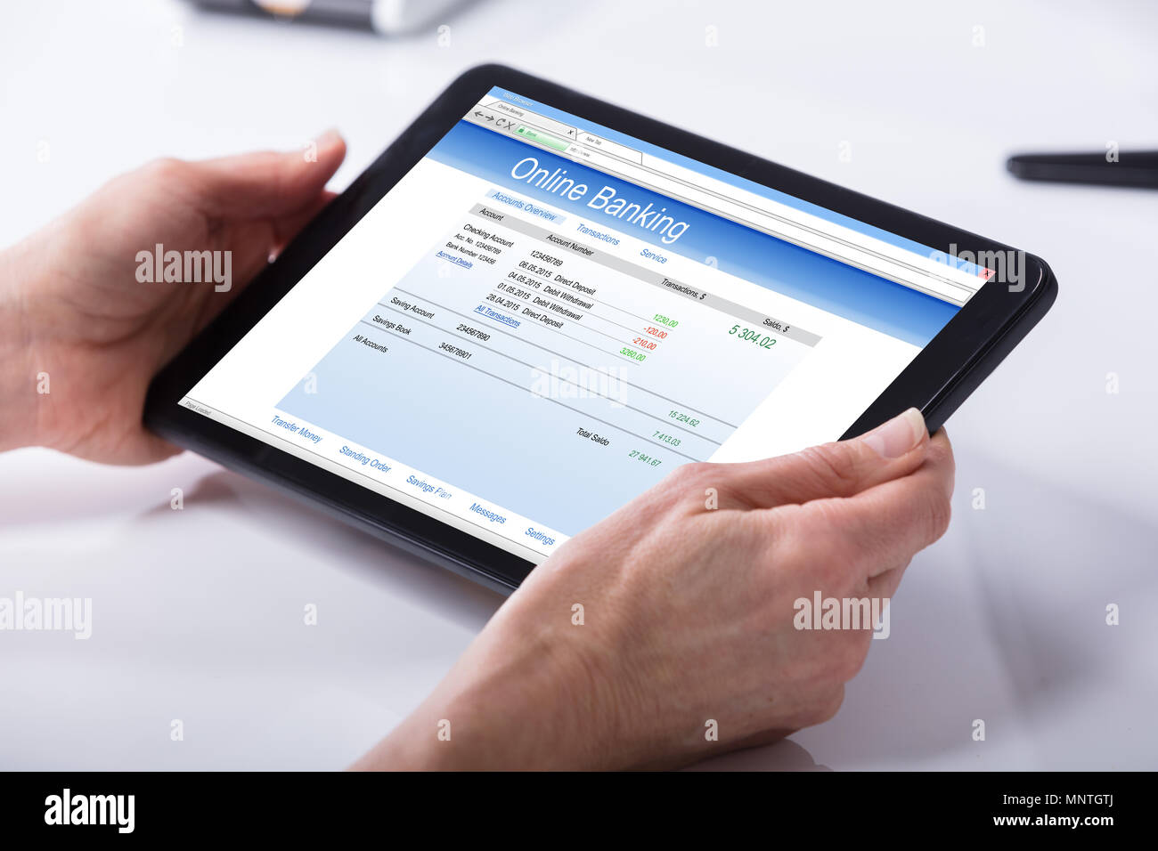 Person using internet banking hi-res stock photography and images - Alamy