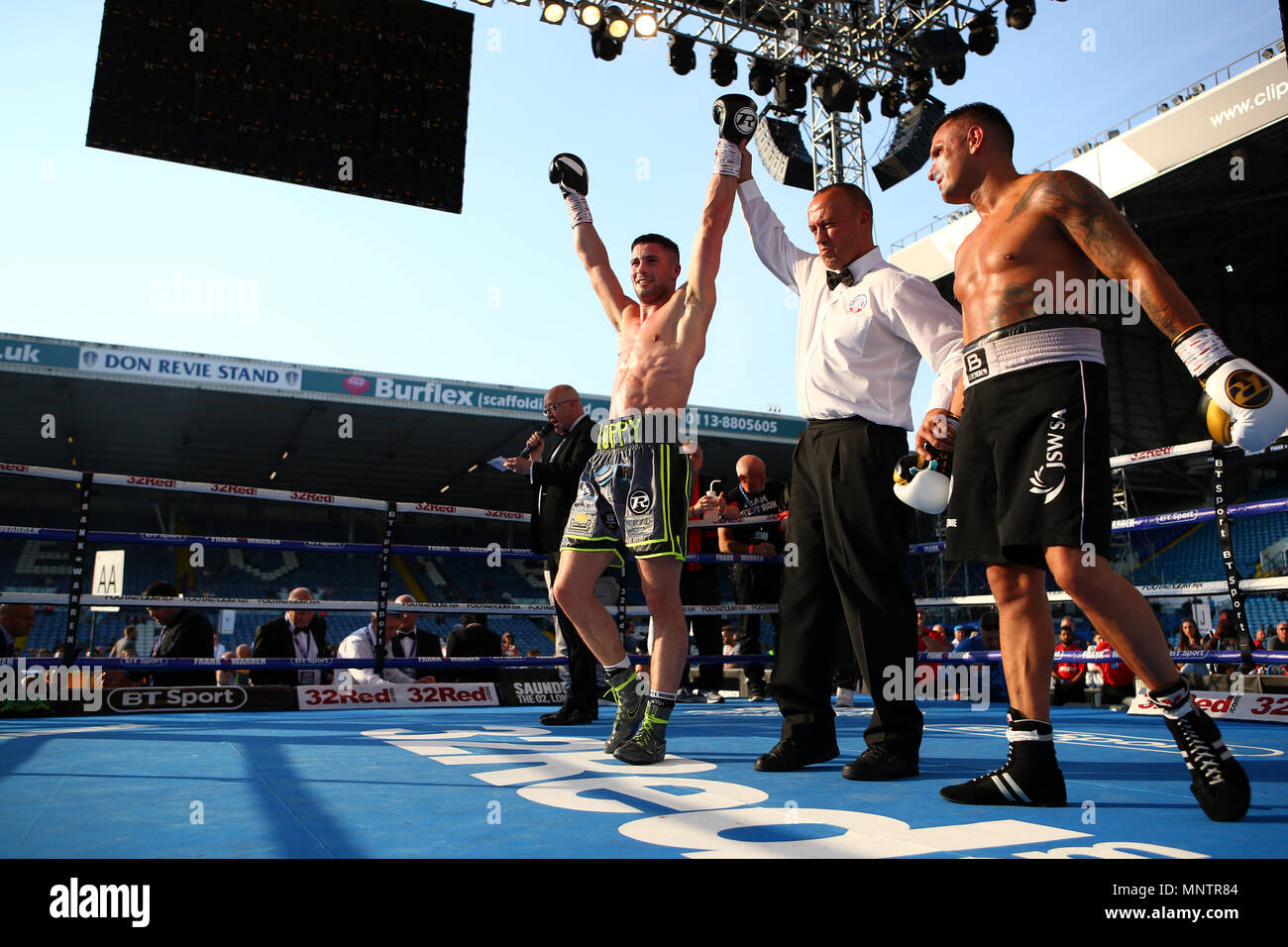 Mark Heffron celebrates beating Adam Grabiec in their International ...