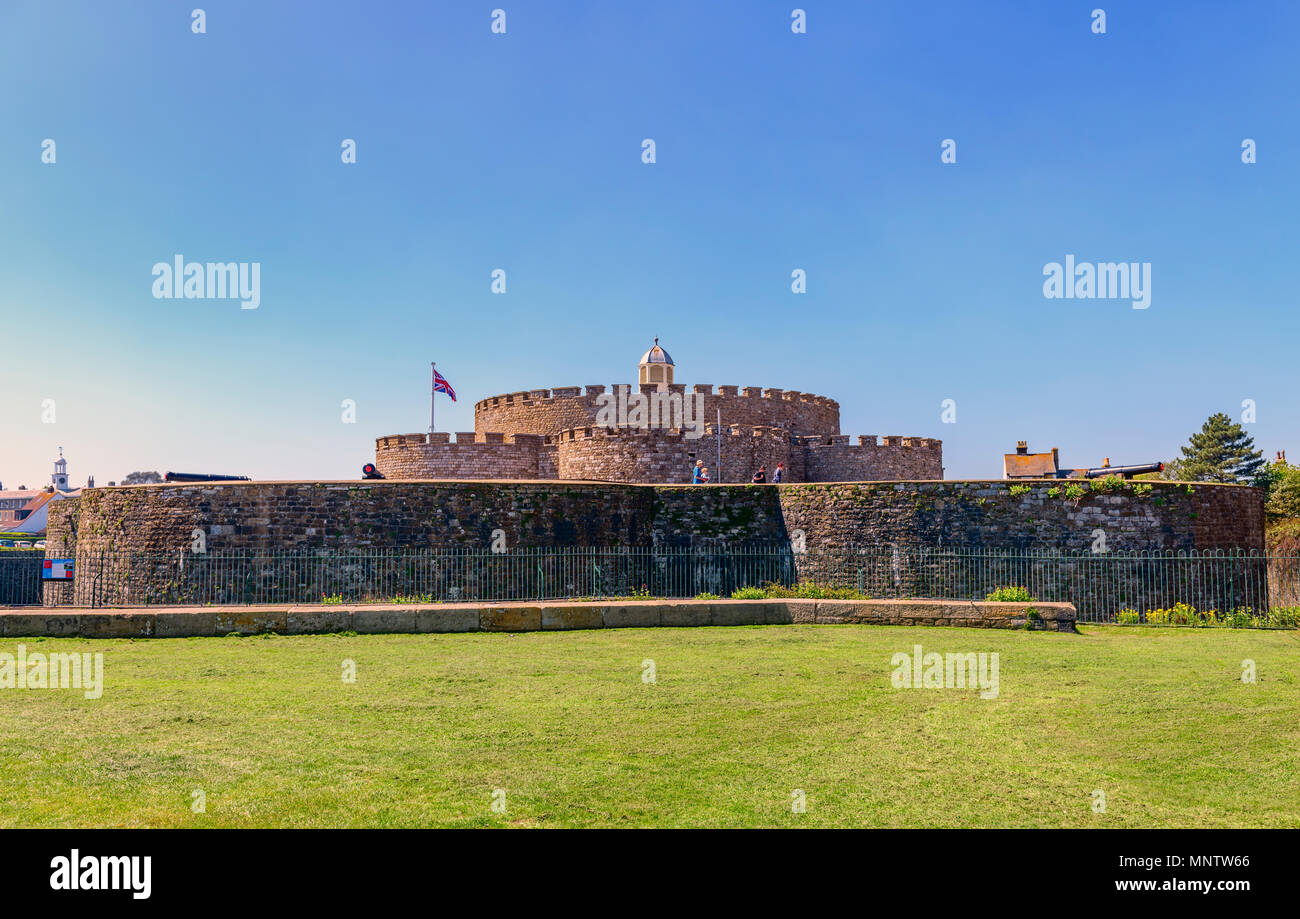 Deal castle hi-res stock photography and images - Alamy