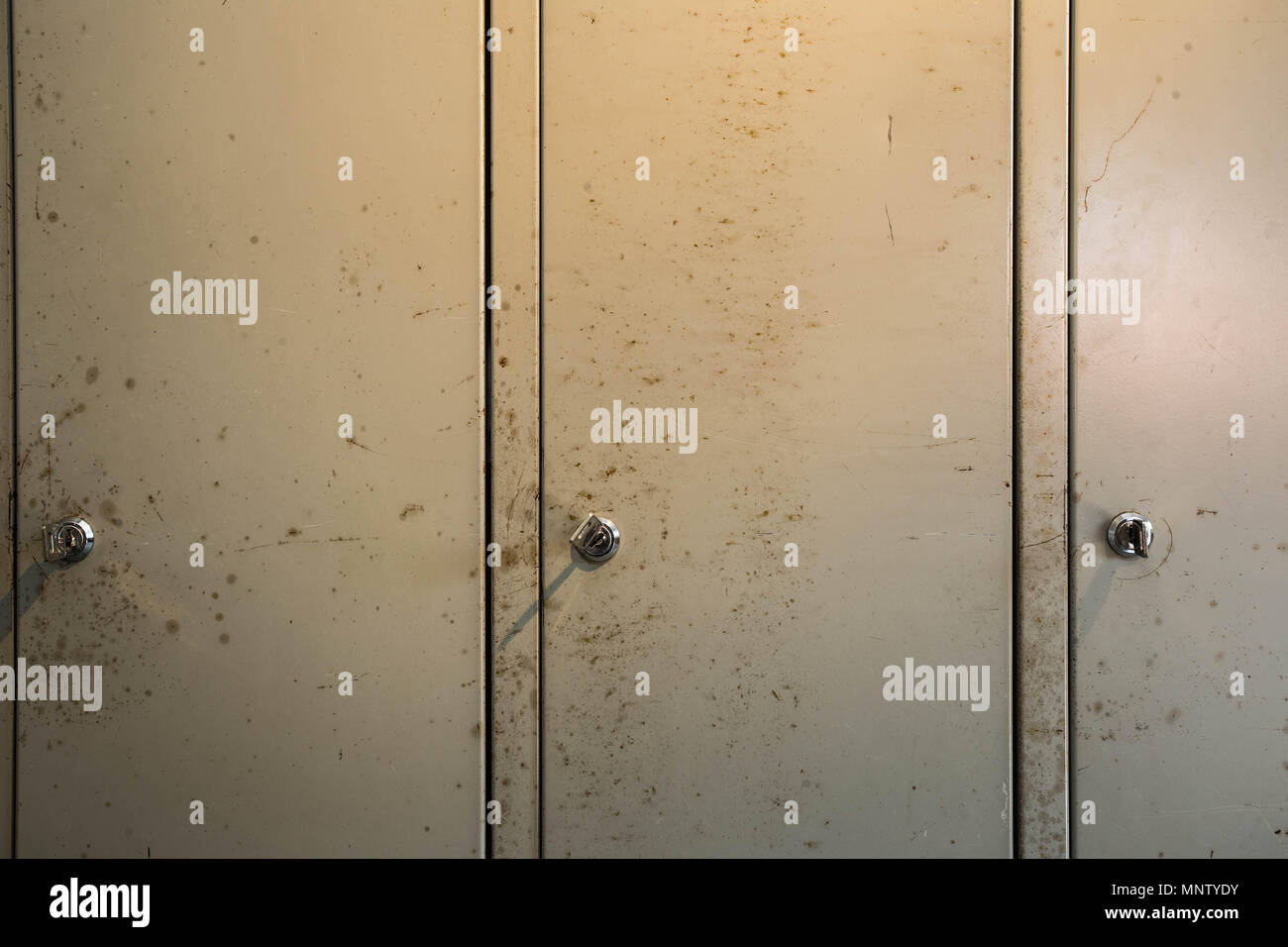 Rusted old lockers Stock Photo - Alamy