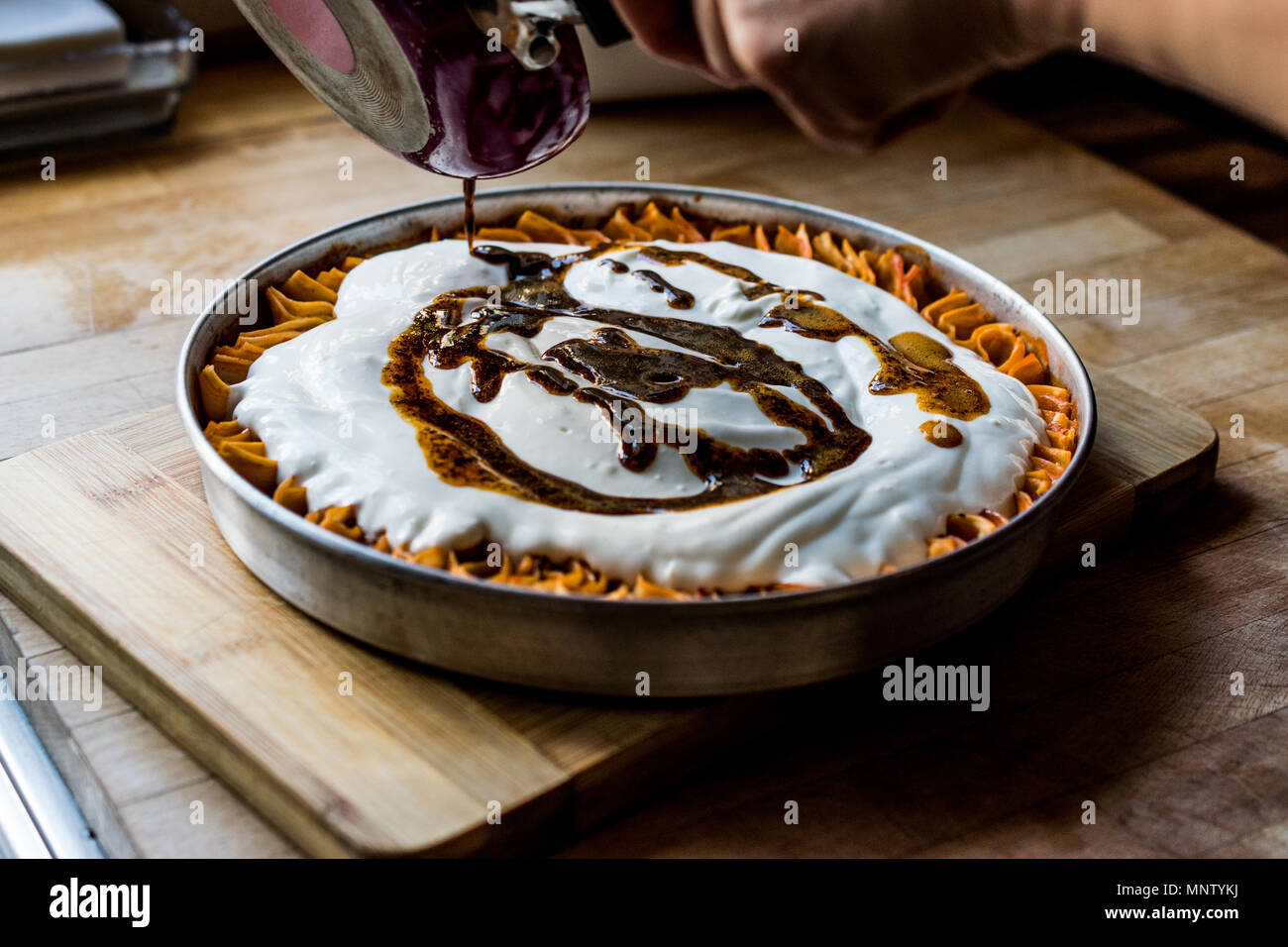 Turkish Manti Manlama / Kayseri Mantisi / Yogurt with Fried Butter ...