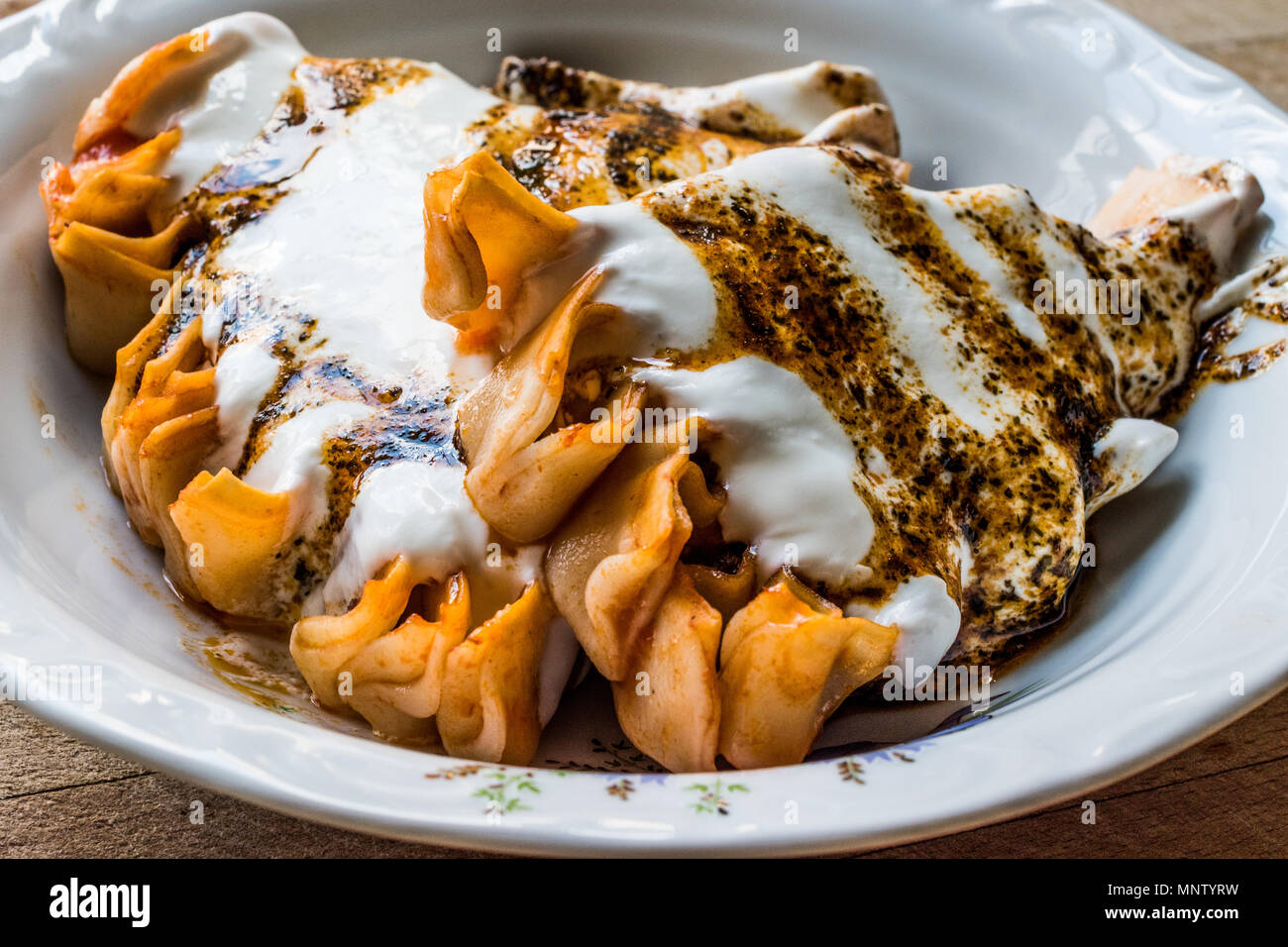 Turkish Manti Manlama / Kayseri Mantisi / Yogurt with Fried Butter ...