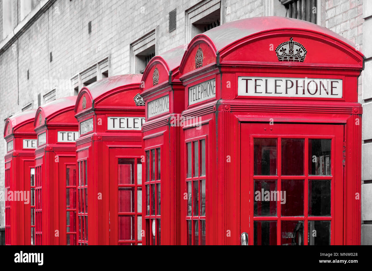 London telephone box black and white hi-res stock photography and ...