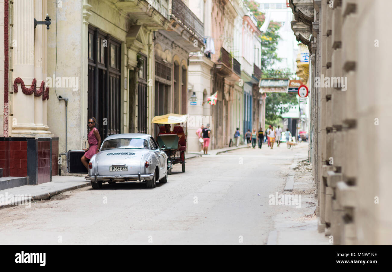 Porsche cuba hi-res stock photography and images - Alamy