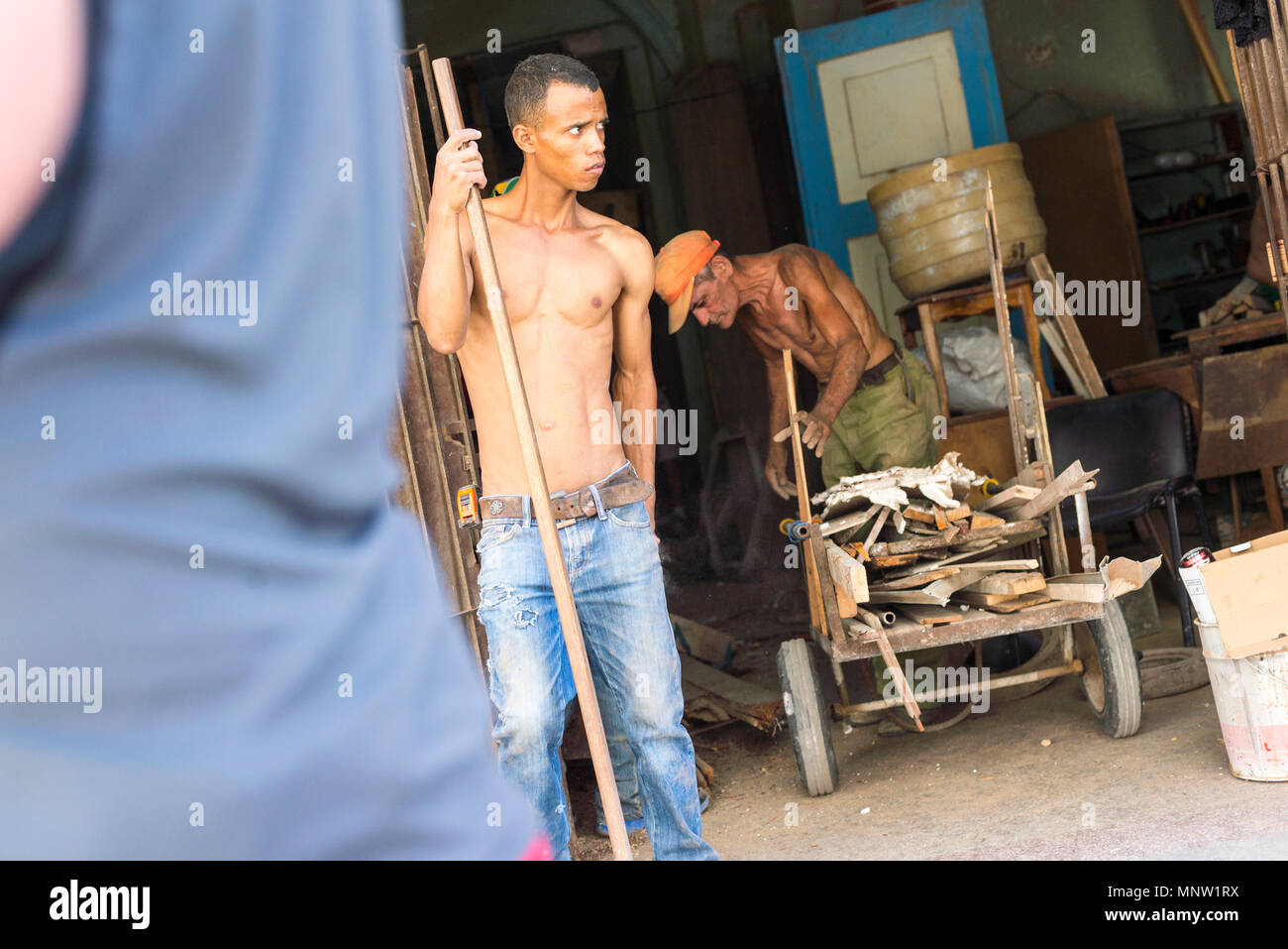 Carpenters at work hi-res stock photography and images - Alamy