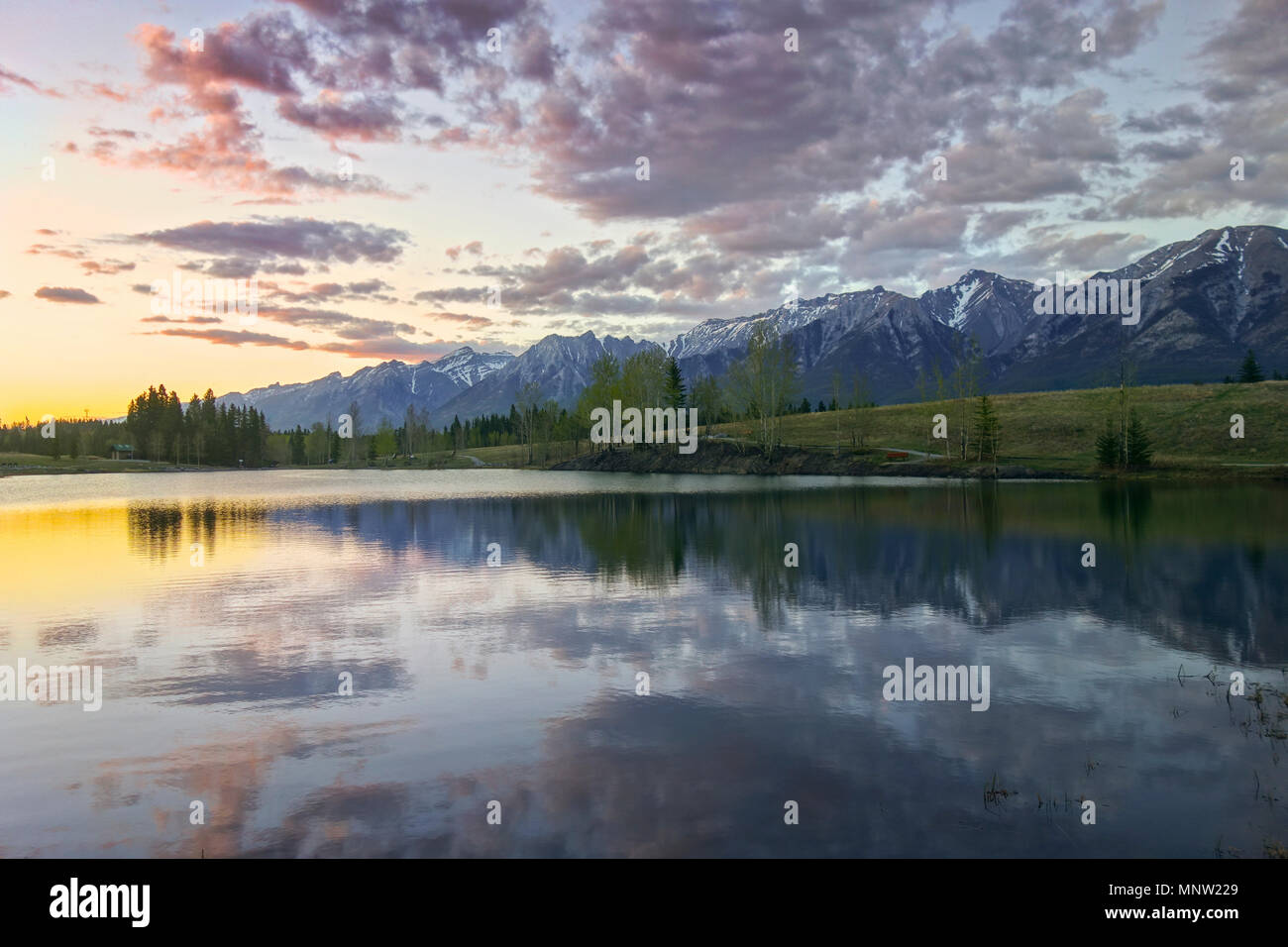 Dramatic Sunset Sky and Scenic Springtime Landscape at Quarry Lake ...