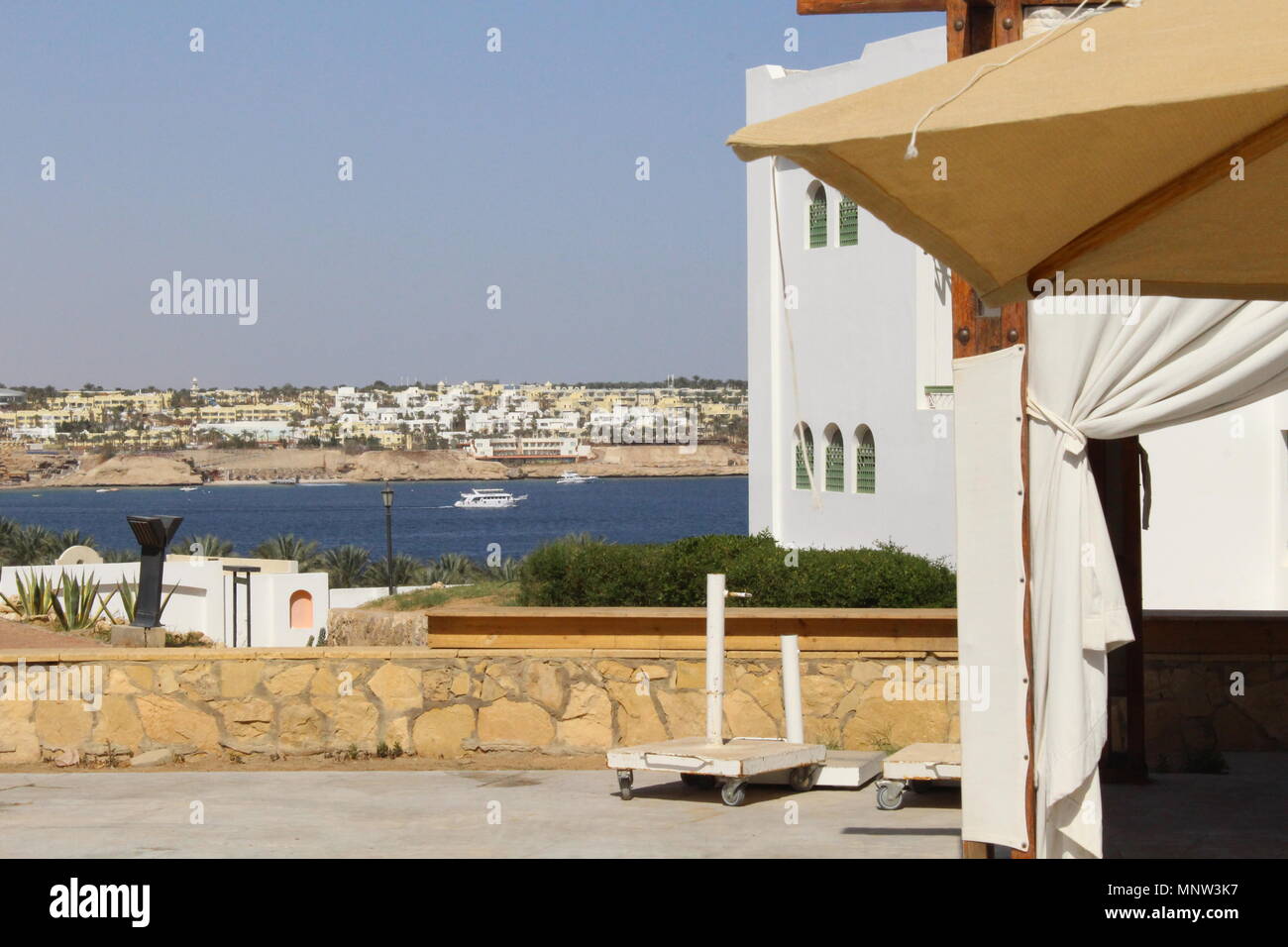 Egipt nile boat hi-res stock photography and images - Alamy