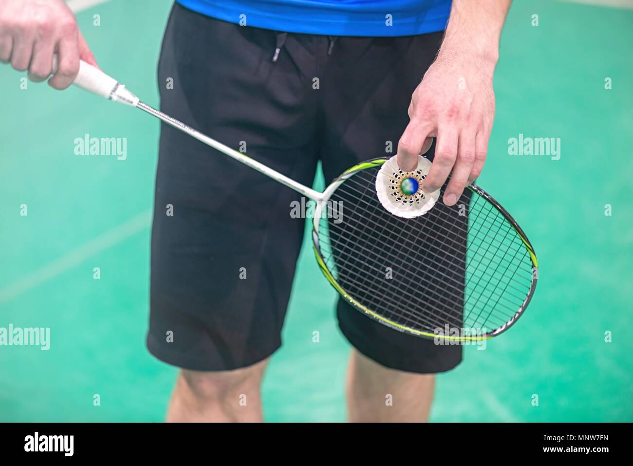 Badminton court serve hi-res stock photography and images - Alamy