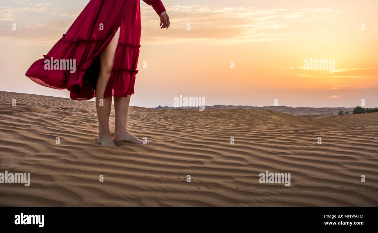 Standing in the desert hi-res stock photography and images - Alamy
