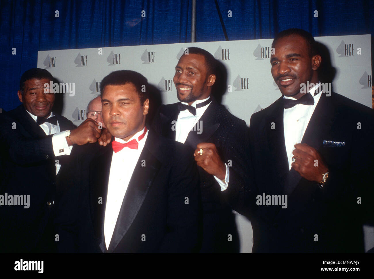 LOS ANGELES, CA - JANUARY 13: (L-R) Professional Boxers Floyd Patterson ...