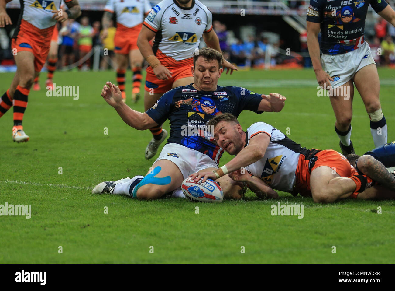 James shenton hi-res stock photography and images - Alamy