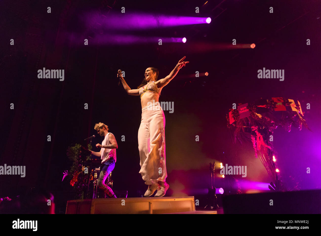 Oakland, California, USA. 18th May, 2018. SOPHIE HAWLEY-WELD and TUCKER ...