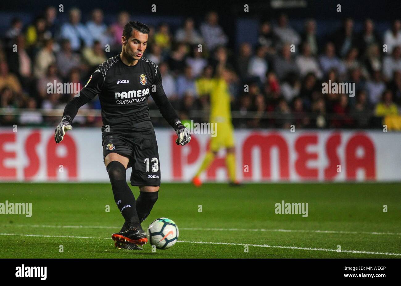 Andres Fernandez during the match between Villarreal CF and Real Madrid ...