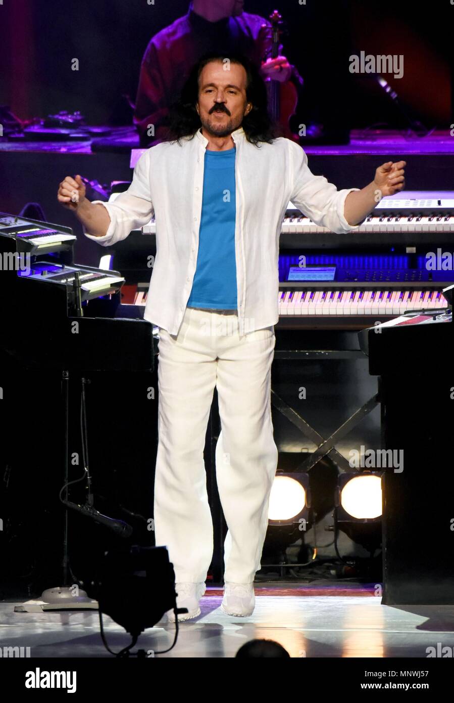 Yanni 25 acropolis anniversary concert tour hi-res stock photography ...