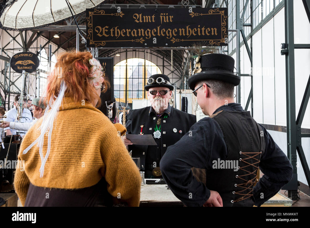 Steampunks hi-res stock photography and images - Alamy