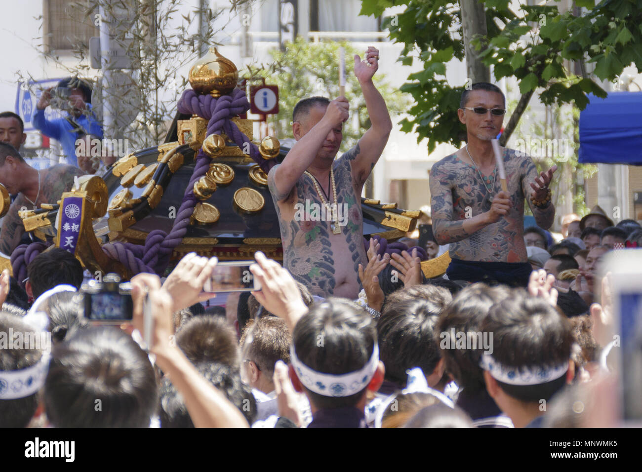 Japan tokyo mafia yakuza hi-res stock photography and images - Alamy