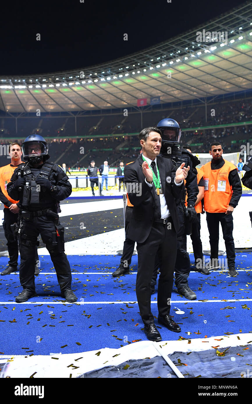 Football soccer cry crying hi-res stock photography and images - Alamy