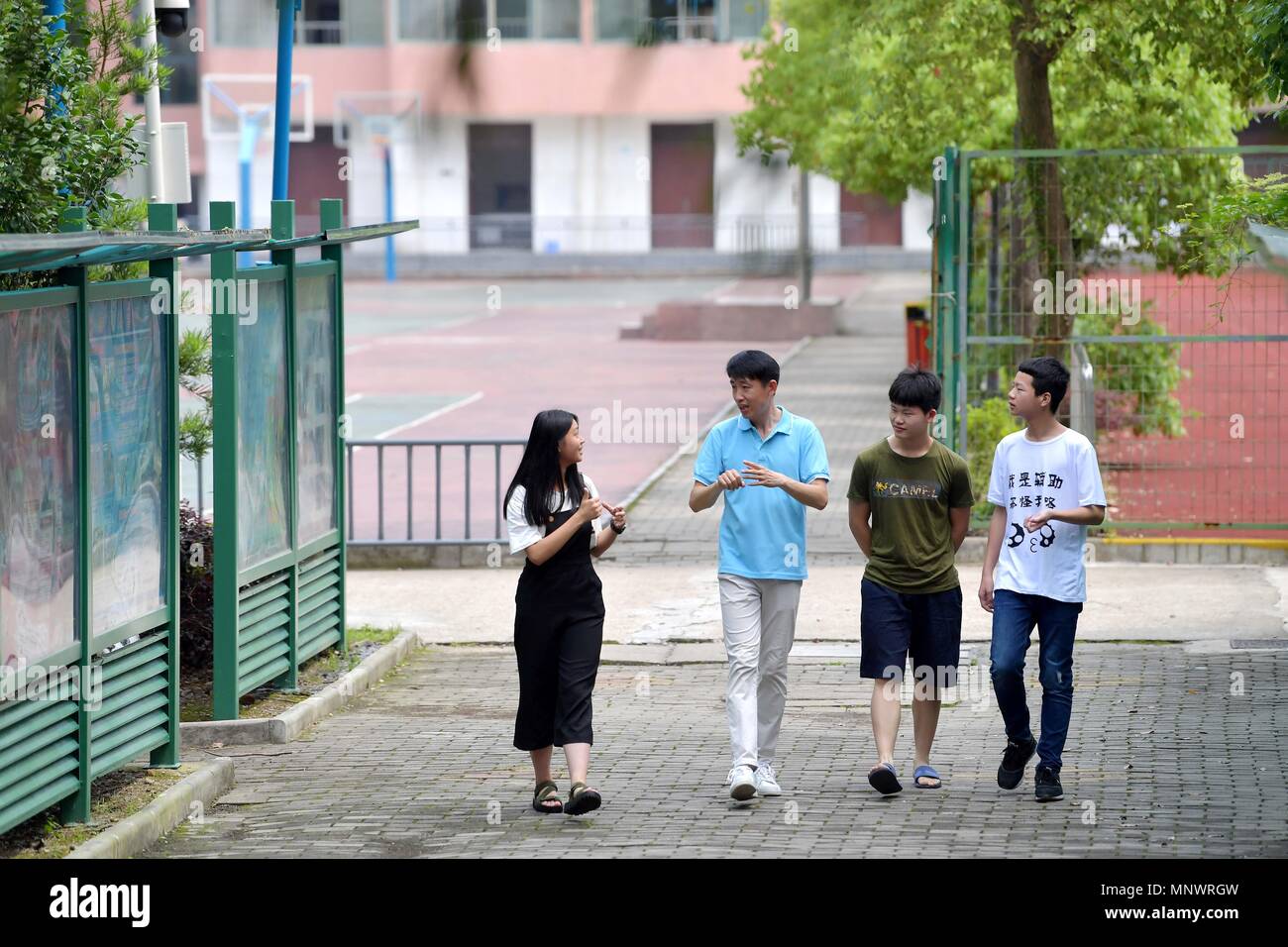 Hearing impaired students hi-res stock photography and images - Alamy
