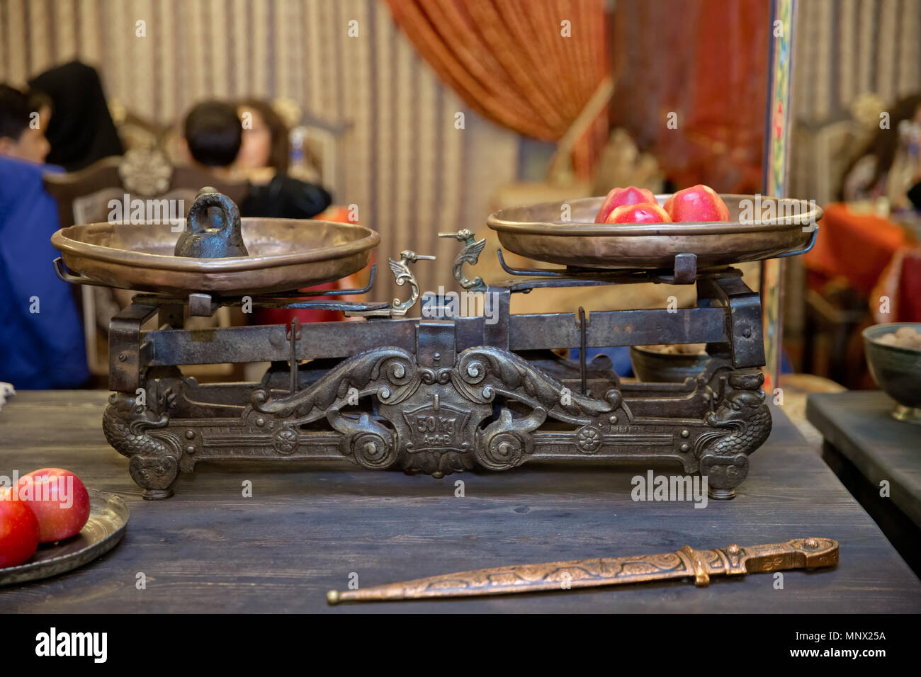 Copper measurement scales weighing hi-res stock photography and images ...