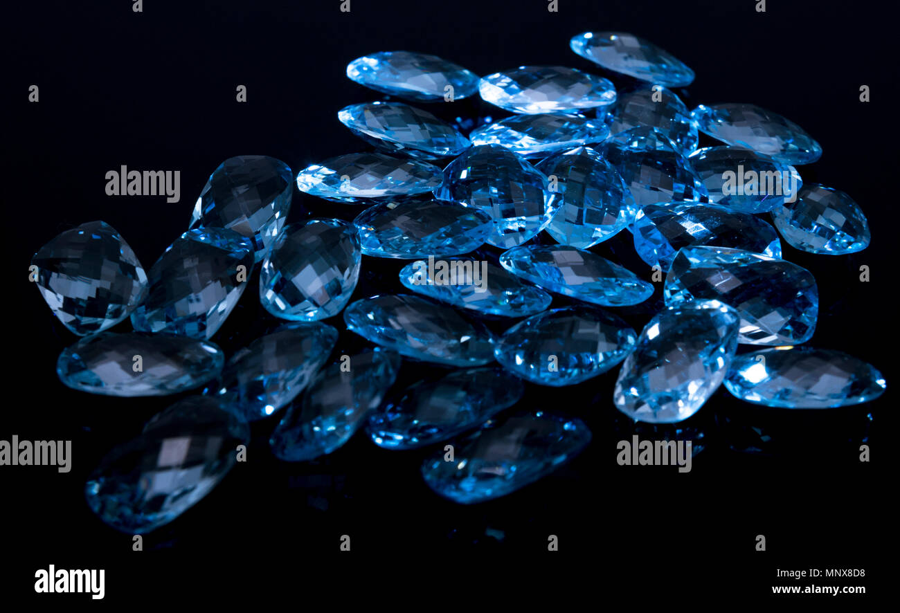 Blue topaz stones hi-res stock photography and images - Alamy