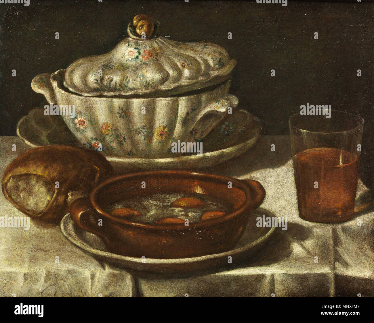 . Stillleben mit Deckelterrine, brauner Tonschale, Brot und Weinglas ...