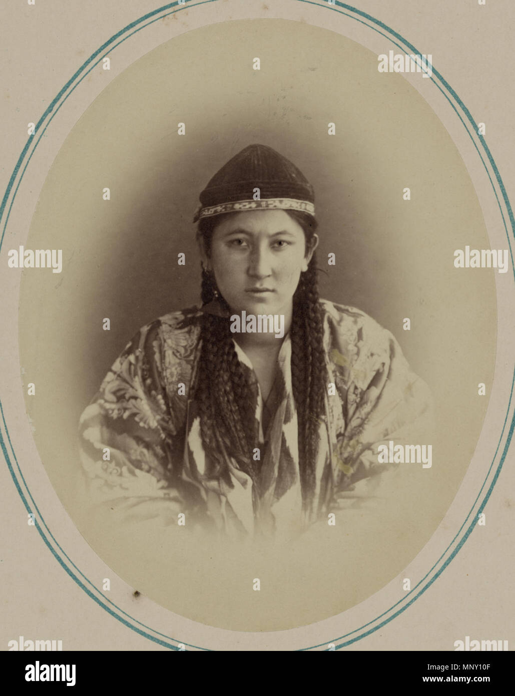 Mujeres uzbekas hi-res stock photography and images - Alamy