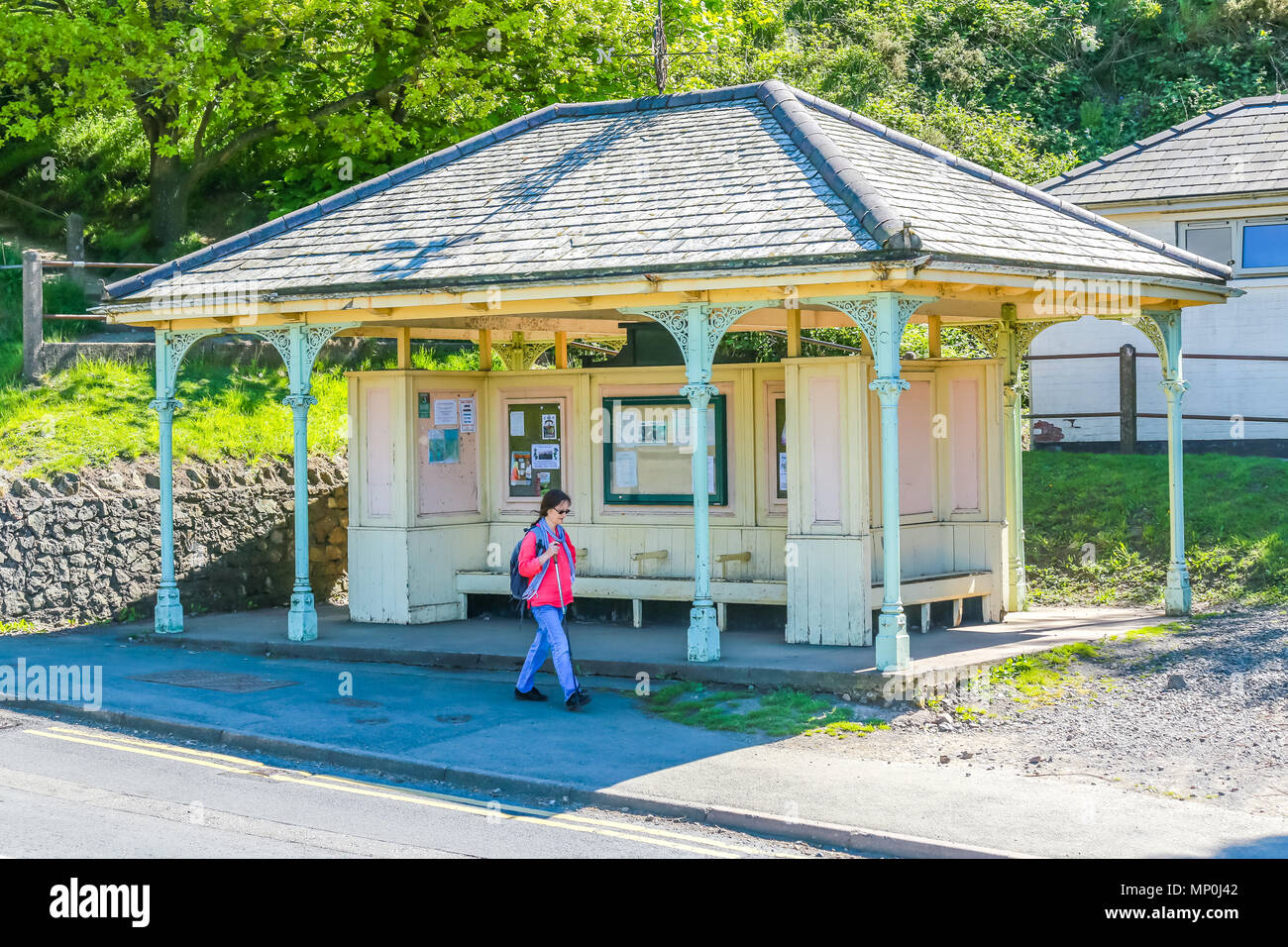 Victorian bus shelter hi-res stock photography and images - Alamy
