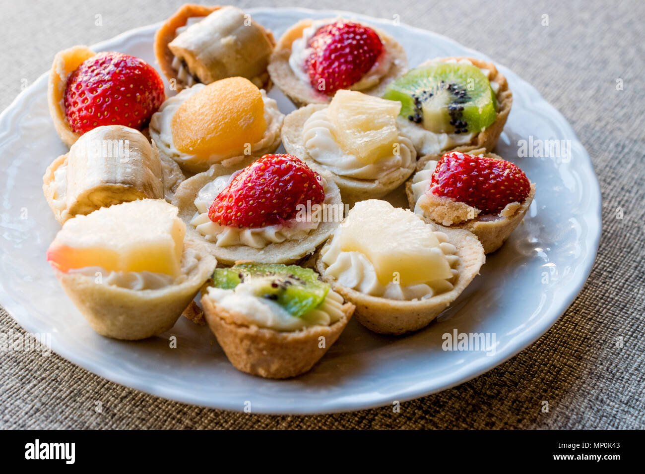 Mini pineapple tart hi-res stock photography and images - Alamy