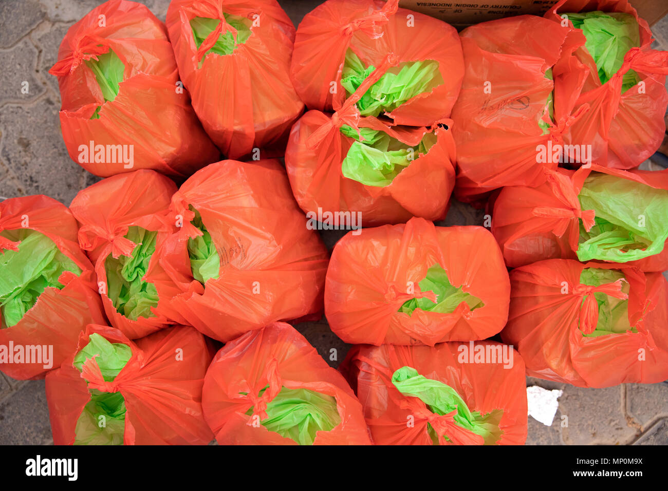 Food donation uae hi-res stock photography and images - Alamy