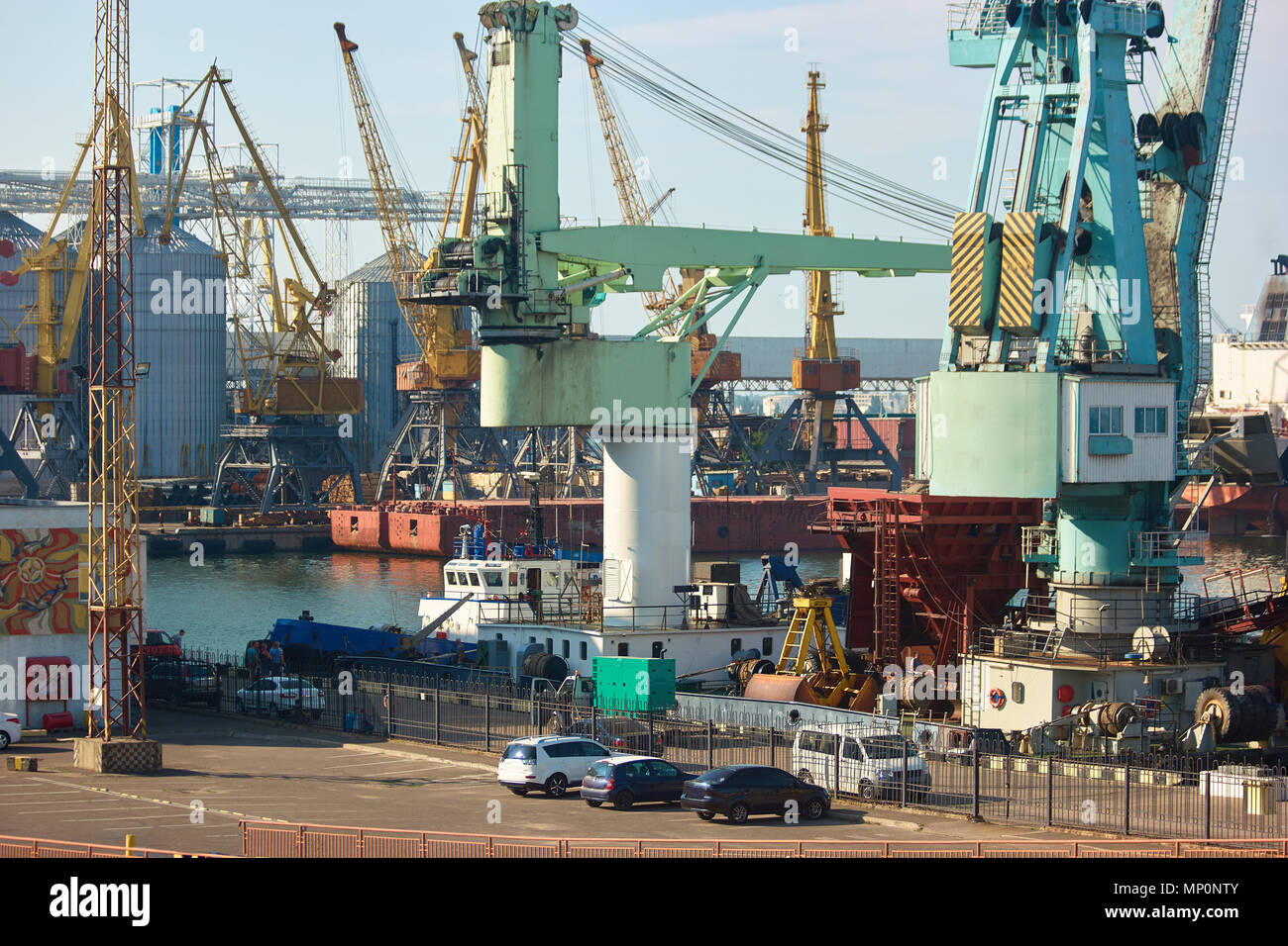 Sea port metal structures for transportation Stock Photo - Alamy