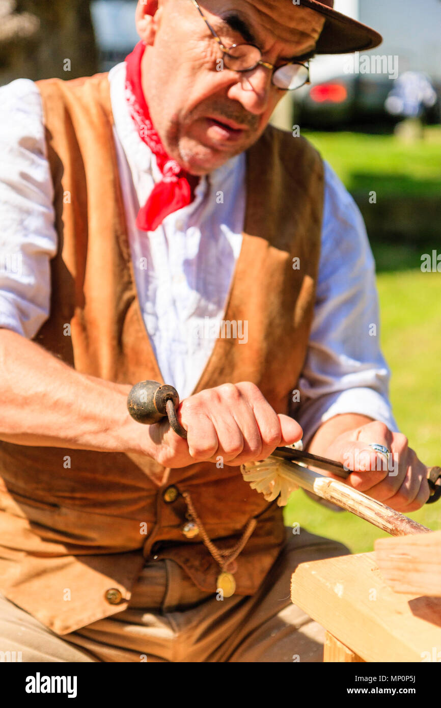 Drawknife hi-res stock photography and images - Alamy