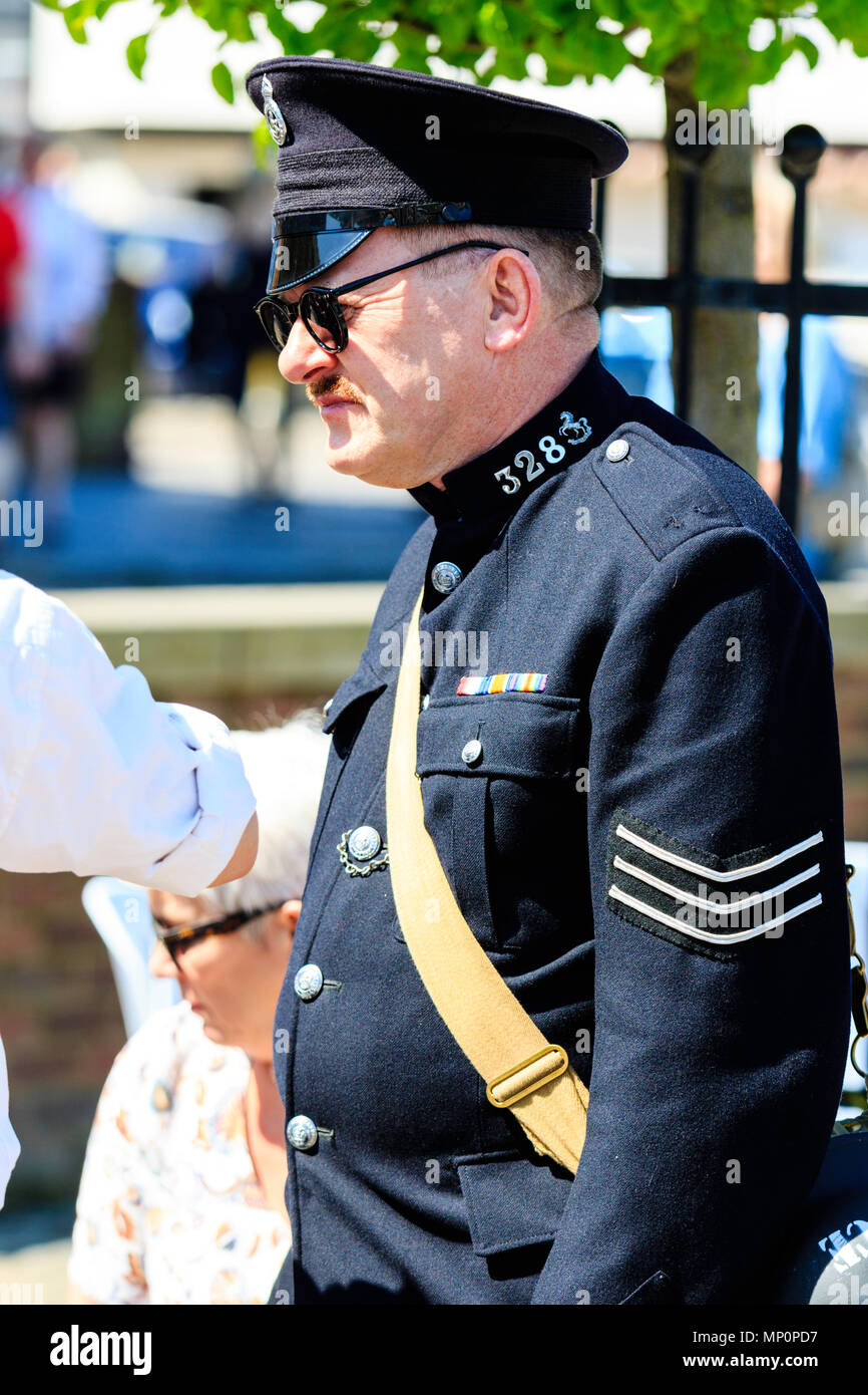 1940s police uniform hi-res stock photography and images - Alamy