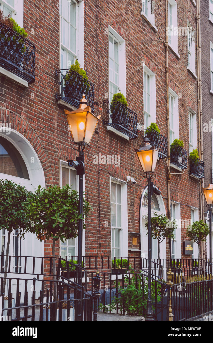Harcourt street dublin hi-res stock photography and images - Alamy