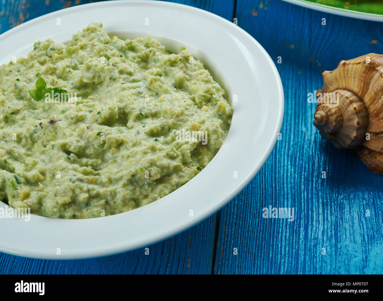 Mexican cuisine , Avocado Salsa Verde, Traditional assorted Aztecs ...