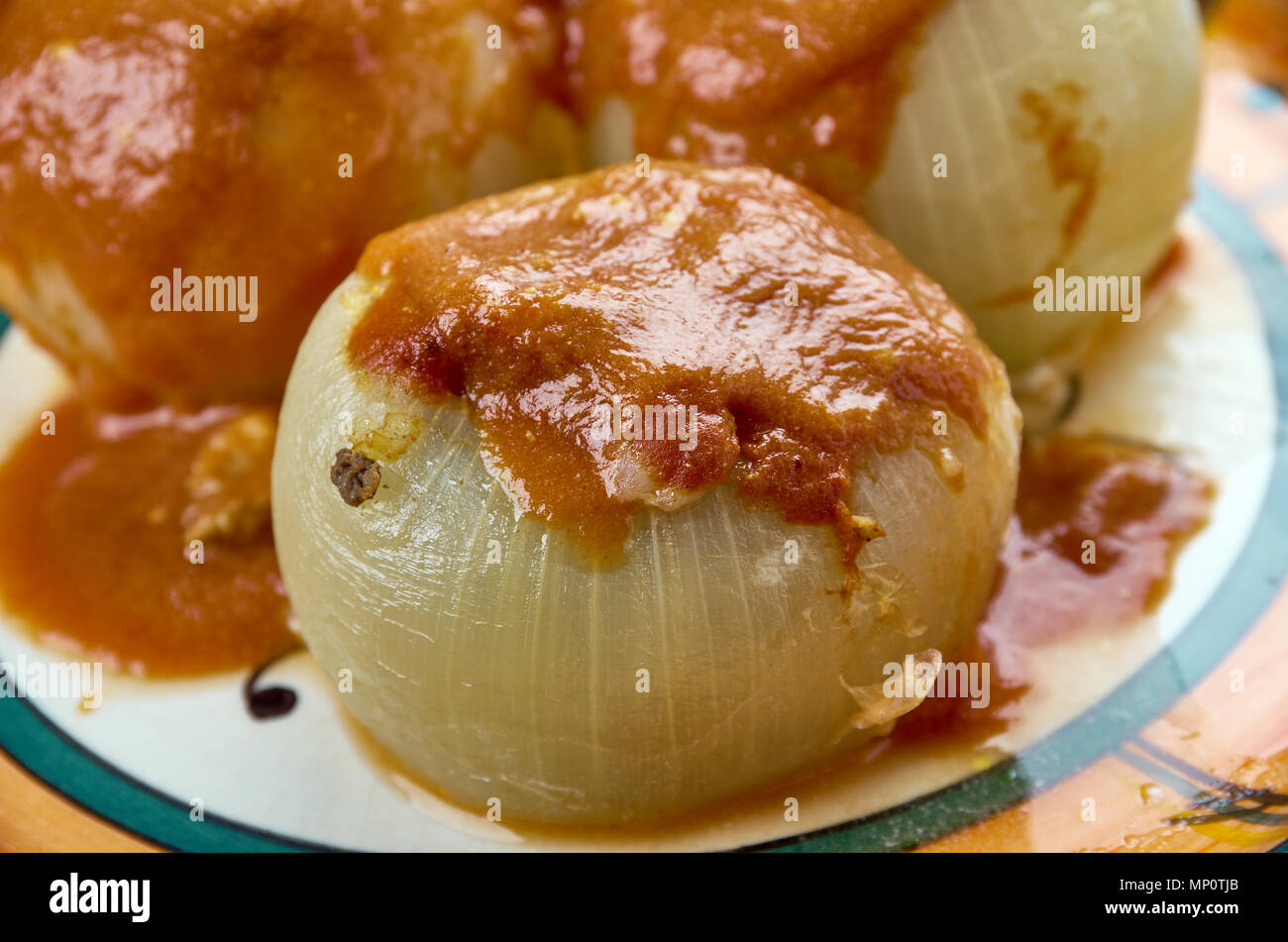Dolma Mahshi - Iraqi Stuffed Onions with nuts, lamb and couscous Stock ...