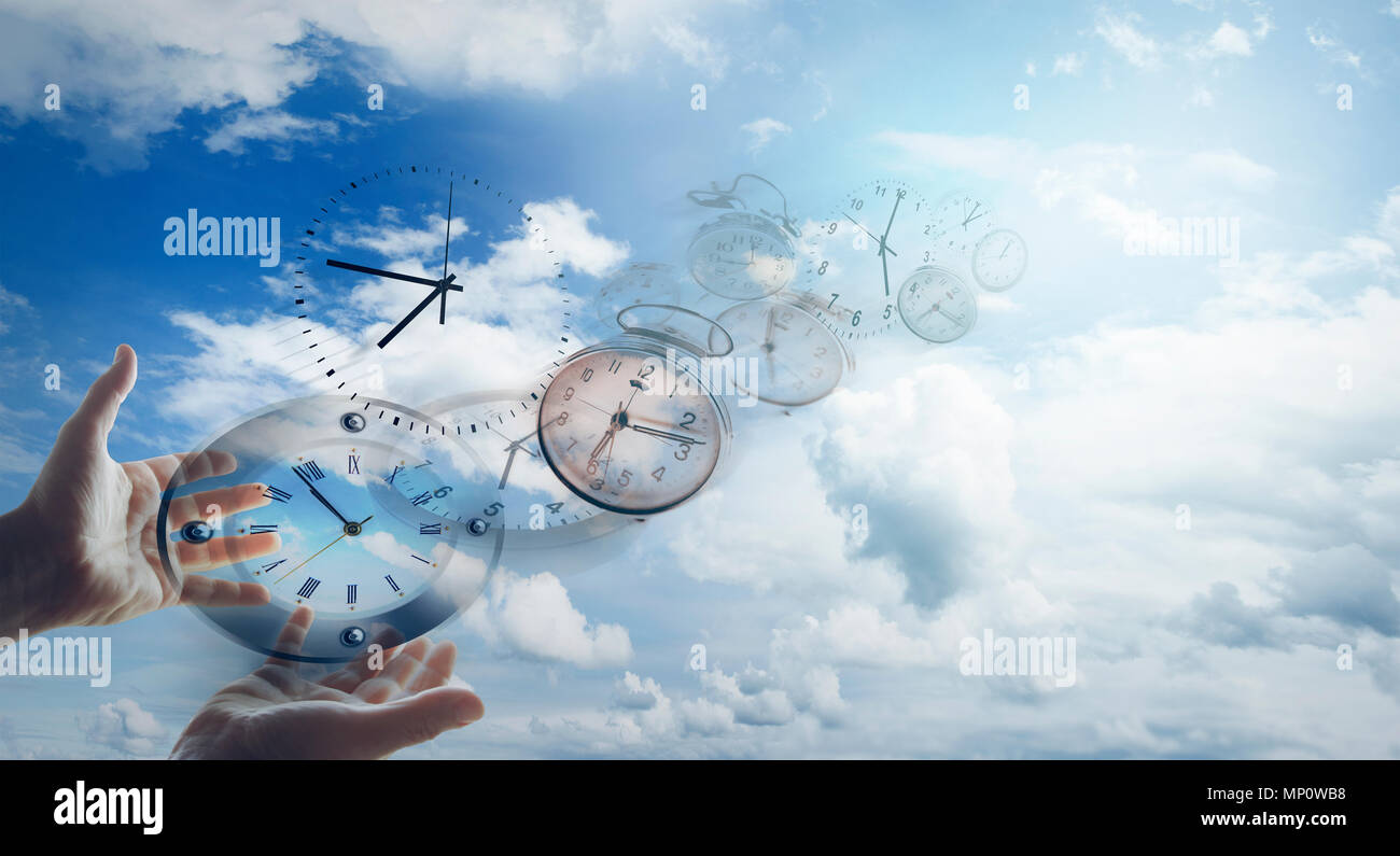 Moving clocks hi-res stock photography and images - Alamy