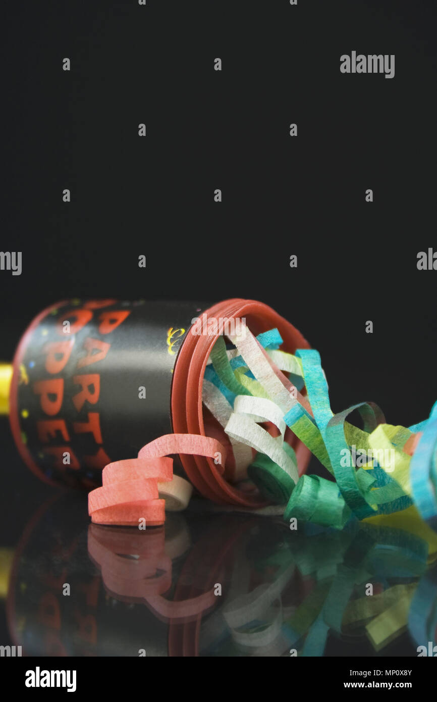 Party popper hi-res stock photography and images - Alamy