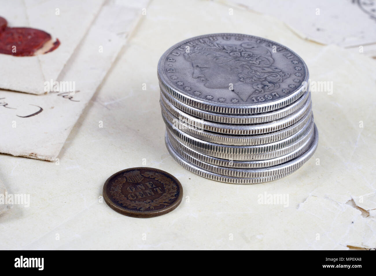 Usa old paper with handwriting hi-res stock photography and images - Alamy