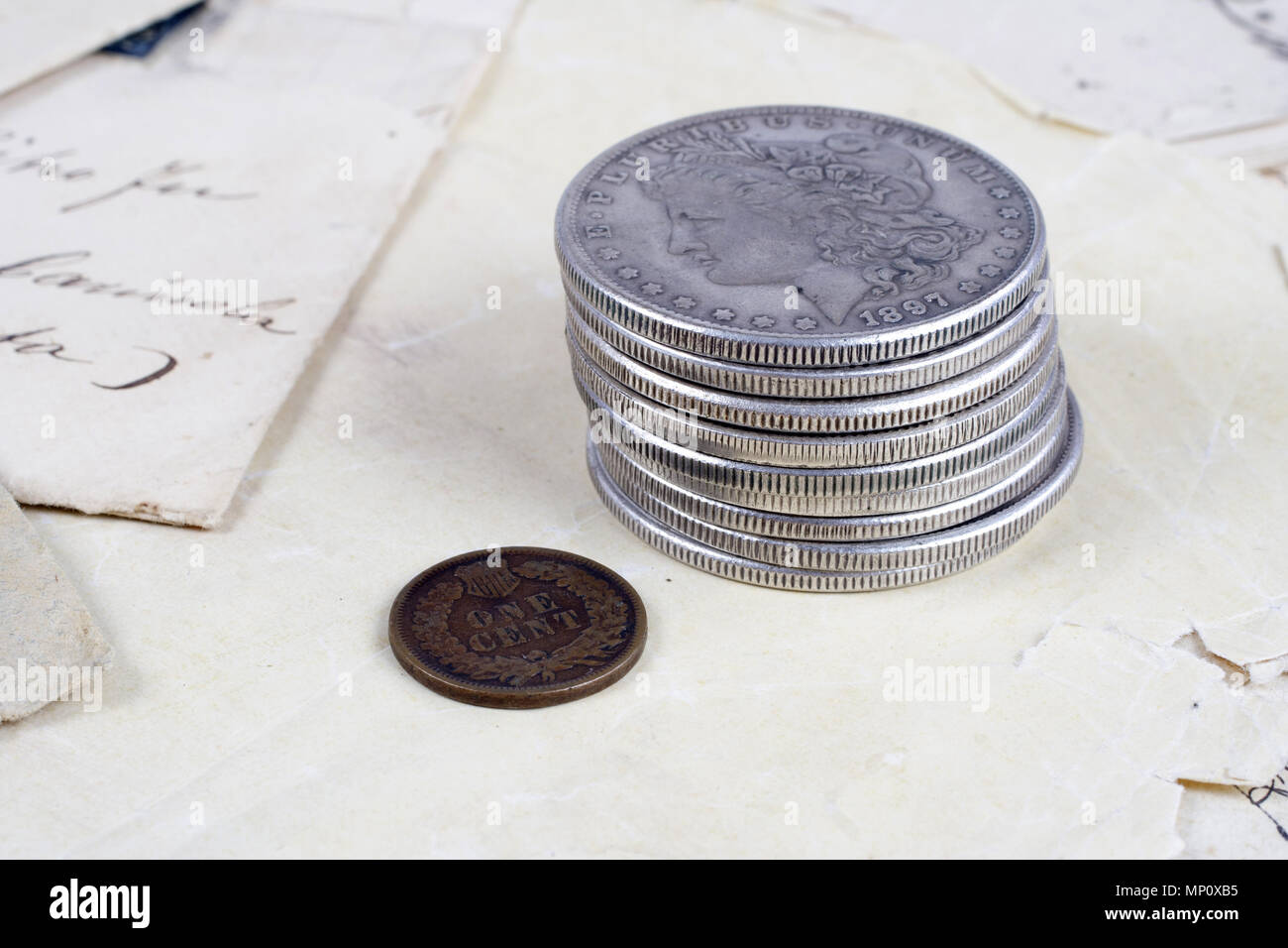 Usa old paper with handwriting hi-res stock photography and images - Alamy