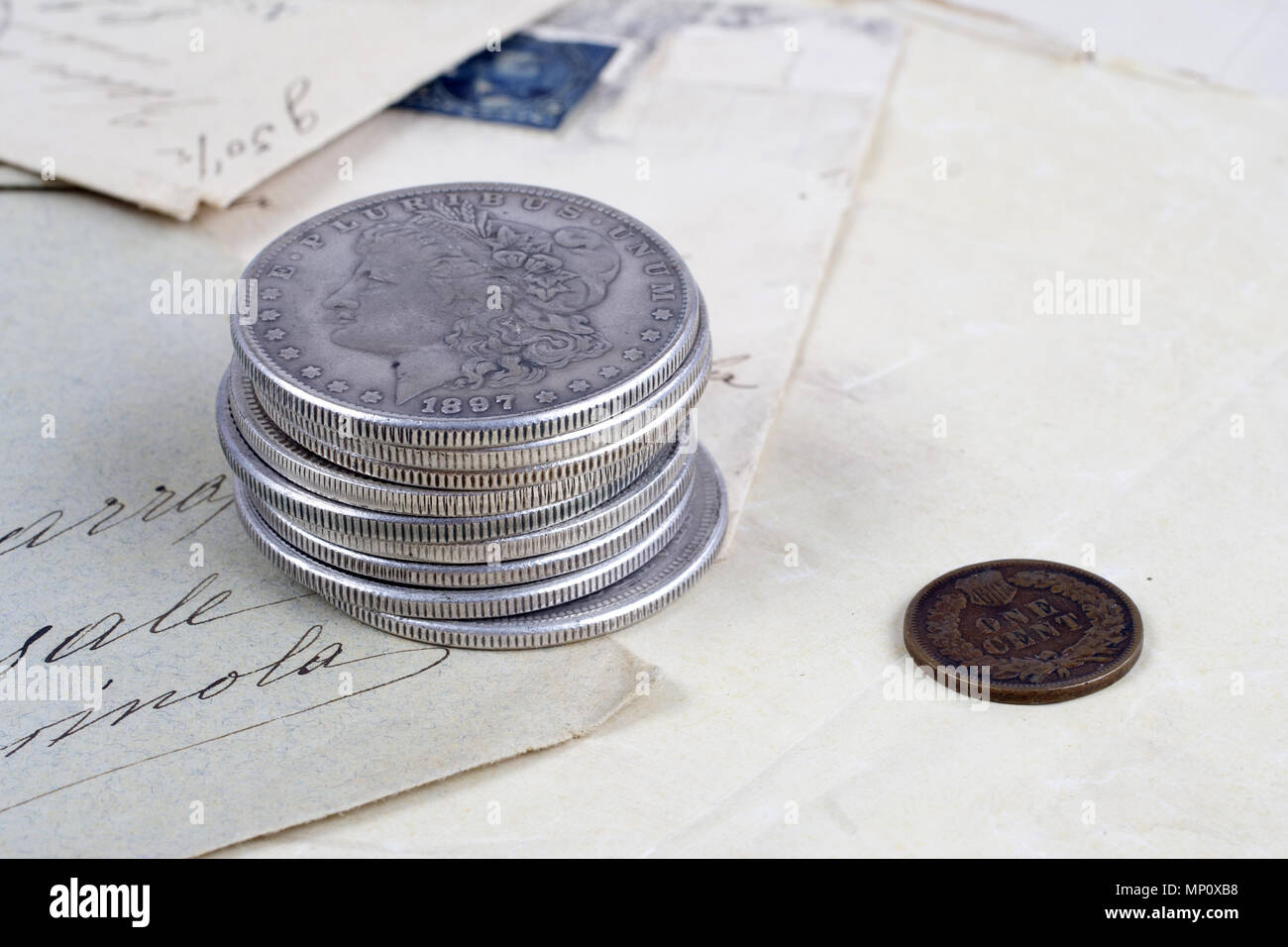 Usa old paper with handwriting hi-res stock photography and images - Alamy