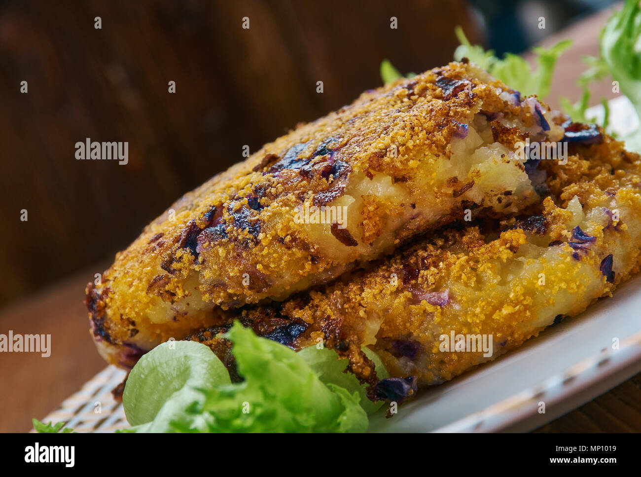 Potato Red Cabbage Tikki - indian Potato Cabbage Cutlet Stock Photo - Alamy