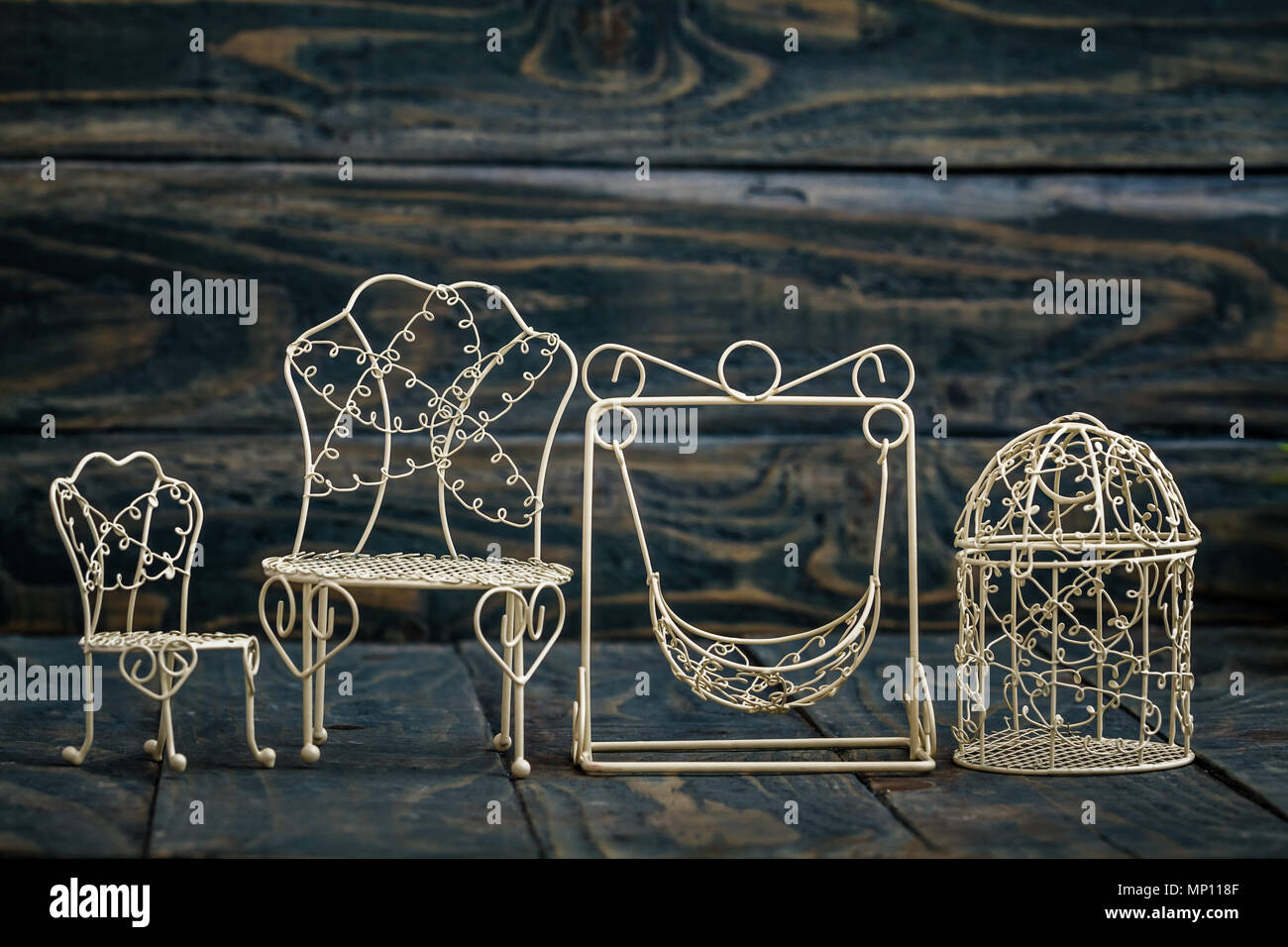 Mini Stand High Resolution Stock Photography and Images - Alamy