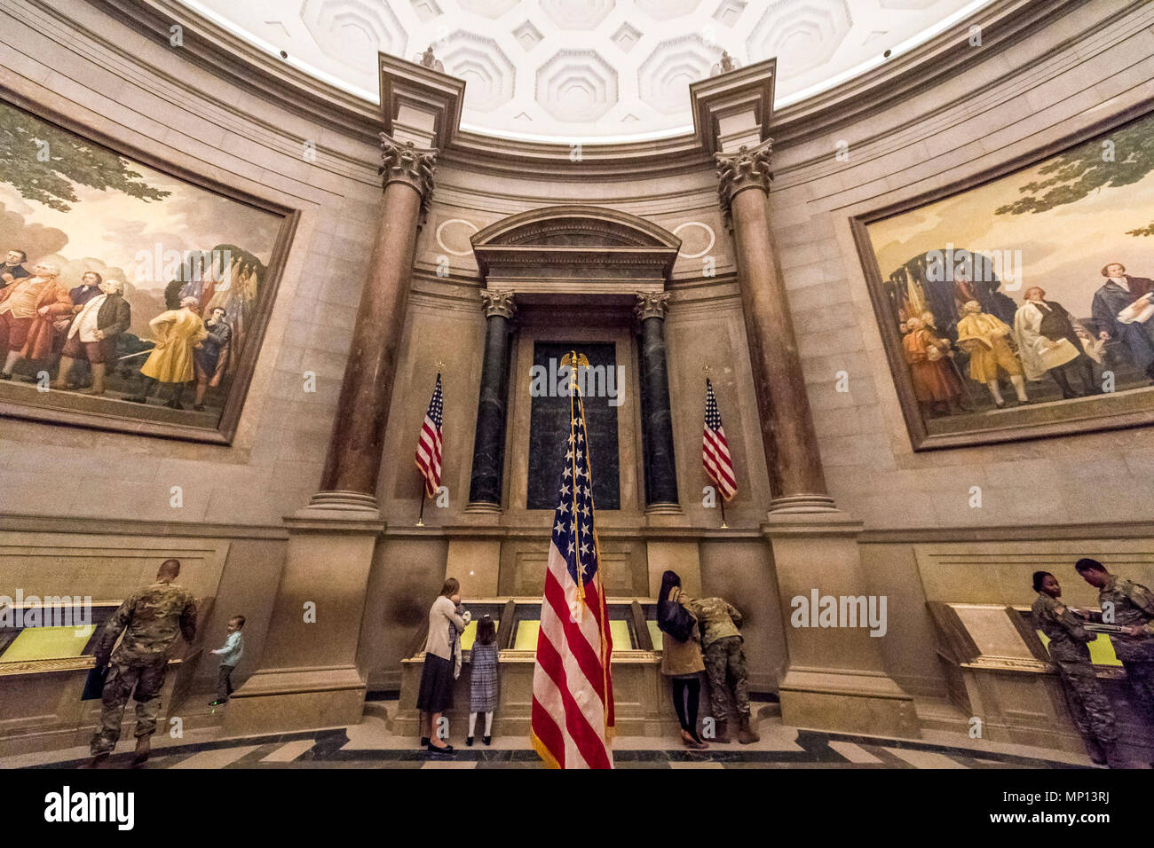 U s national archives rotunda hi-res stock photography and images - Alamy