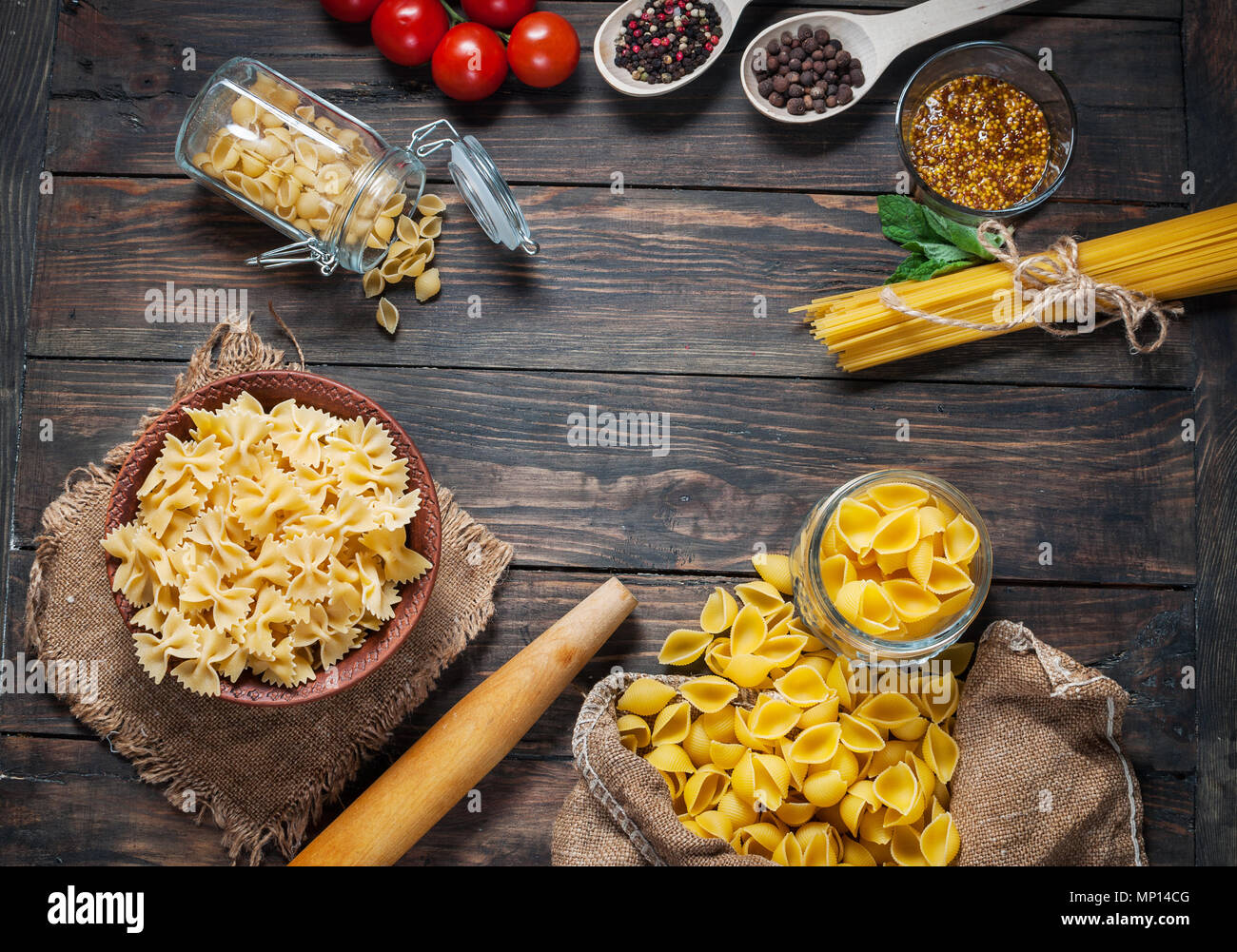 Mixed dried pasta hi-res stock photography and images - Alamy