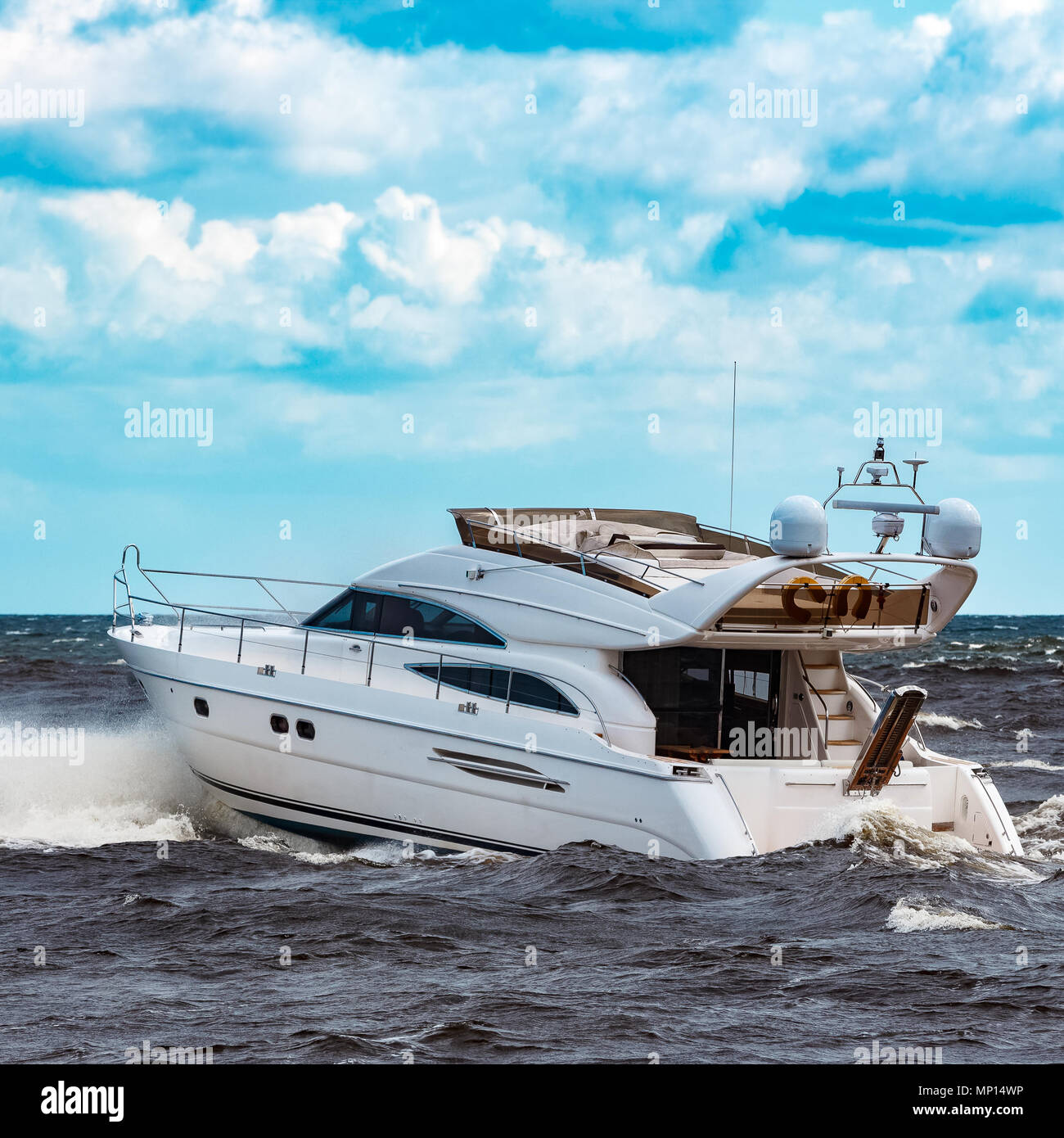 Fast moving passenger water craft hi-res stock photography and images ...