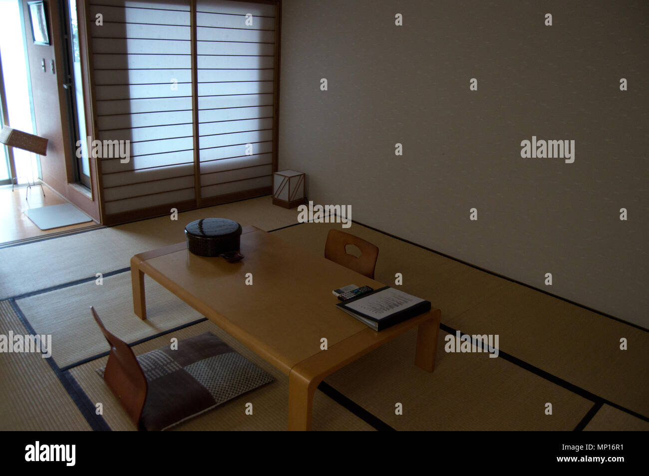 Traditional ryokan hi-res stock photography and images - Alamy