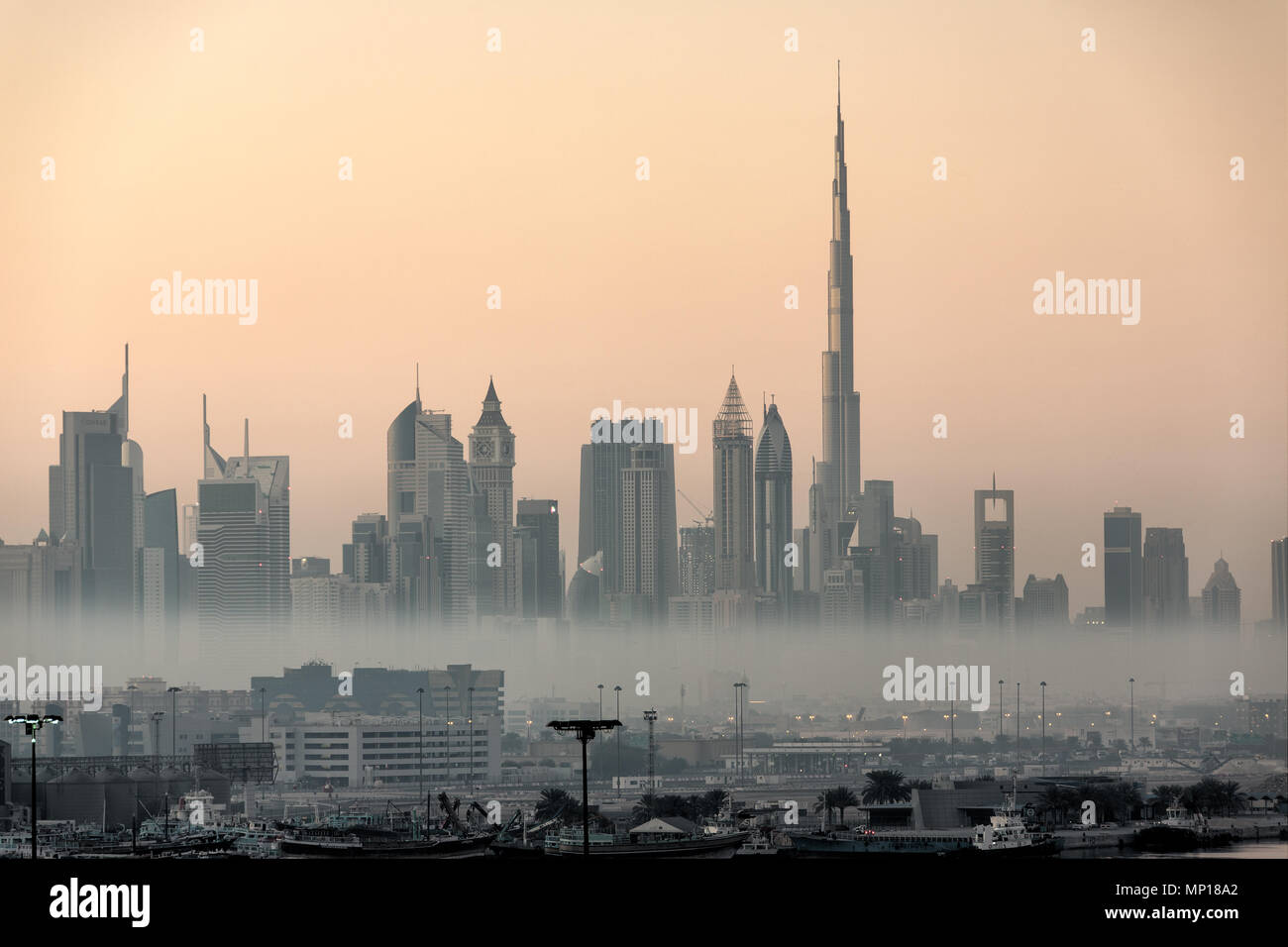 Dubai - Burj Khalifa Stock Photo - Alamy