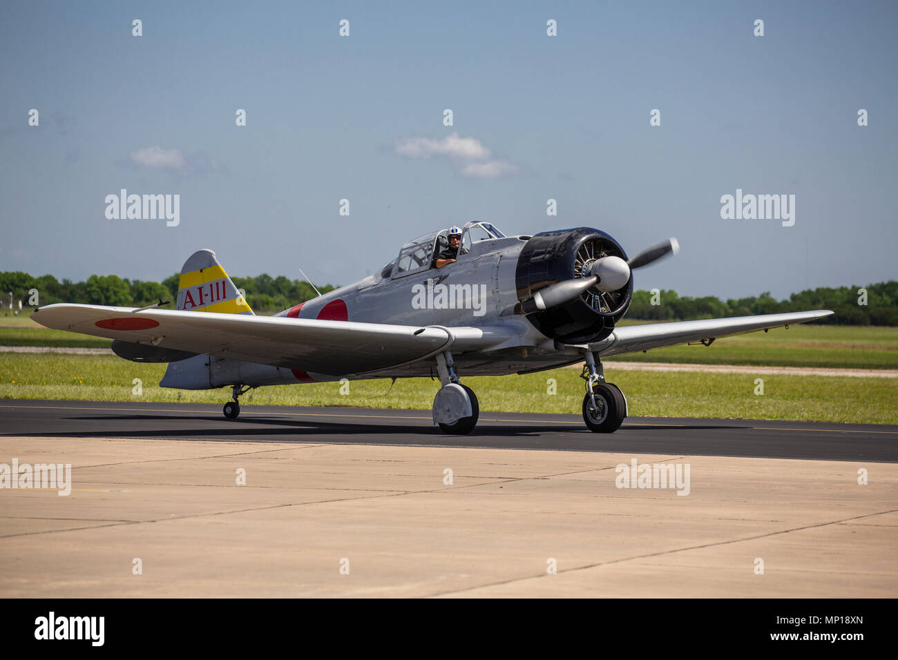Japanese zero aircraft hi-res stock photography and images - Alamy
